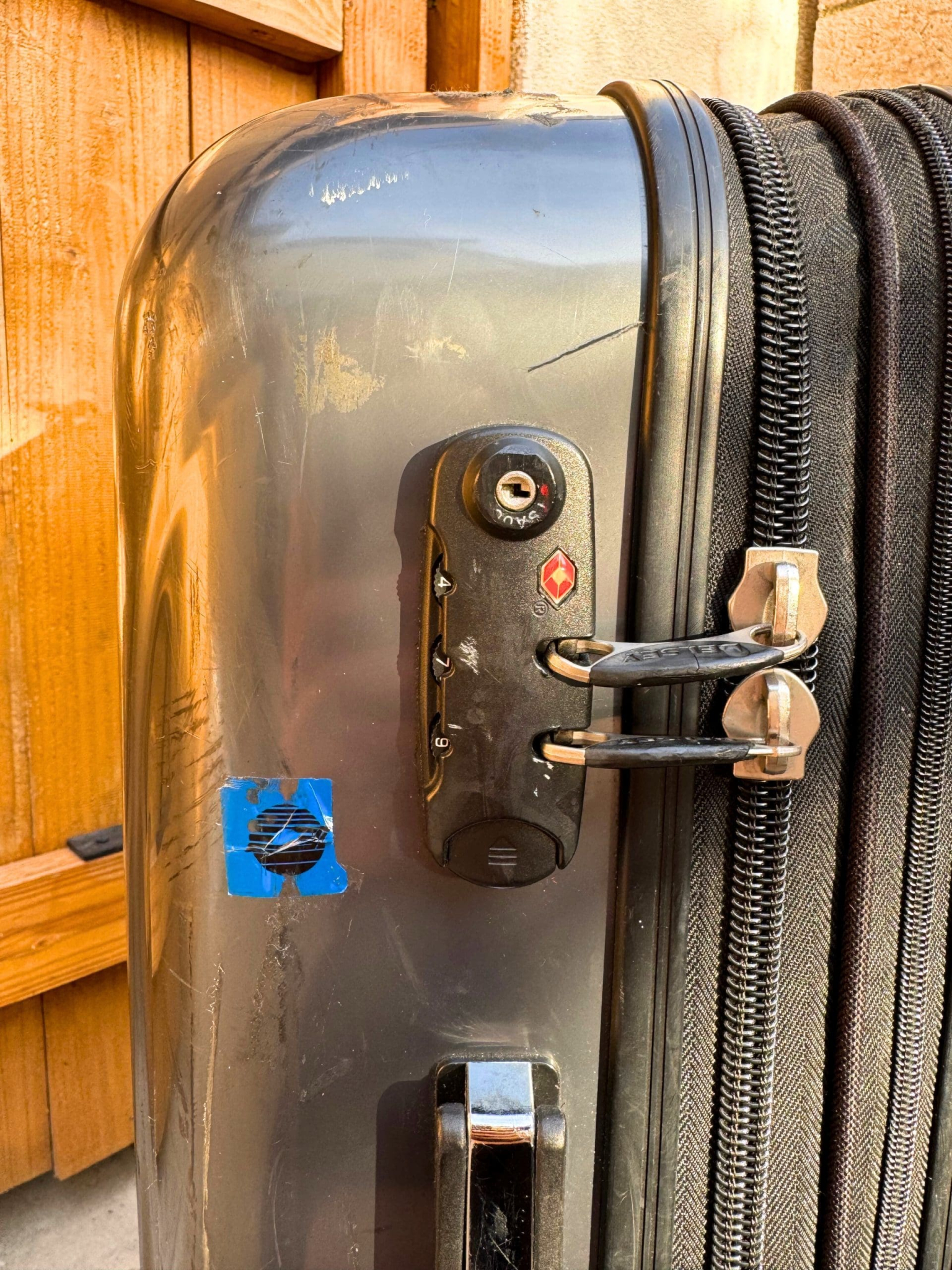 10 Reasons Why I Absolutely Love My Delsey Paris Luggage